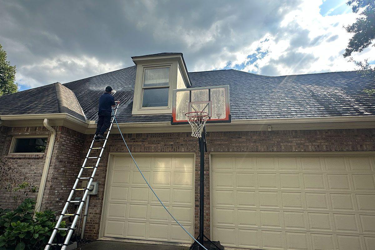 4 Reasons to Clean the Exterior of Your Home Before the Holidays ...