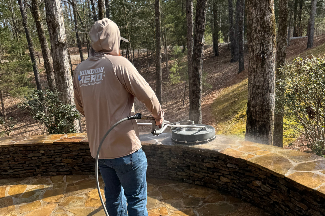 Fall Pressure Washing: Why Smart Homeowners Plan Ahead
